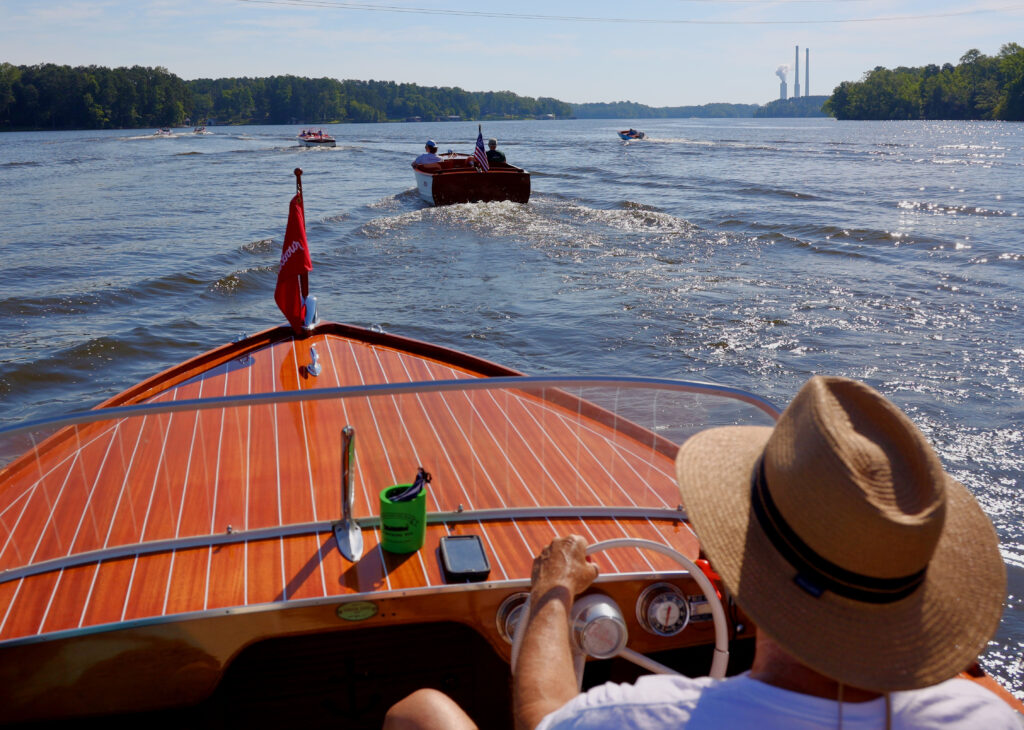 Antique & Classic Boat Society - Hyco Lake Magazine